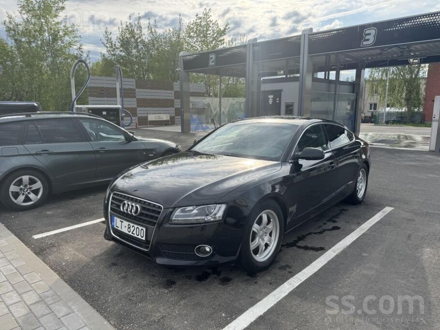 Melns Audi A5 2011 Daugavpils, ar dzinēja tilpumu 3.00 L un nobraukumu 309 tūkst. km par 7700 €, foto 3 vietnē AUTOMOTO.COM.LV