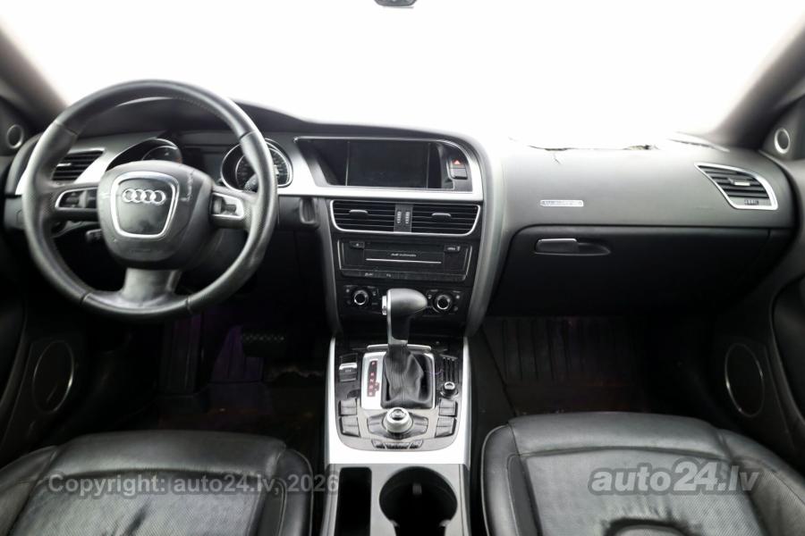 Melns Audi A5 2011 Tallina, ar dzinēja tilpumu 3.00 L un nobraukumu 451 tūkst. km par 2299 €, foto 6 vietnē AUTOMOTO.COM.LV