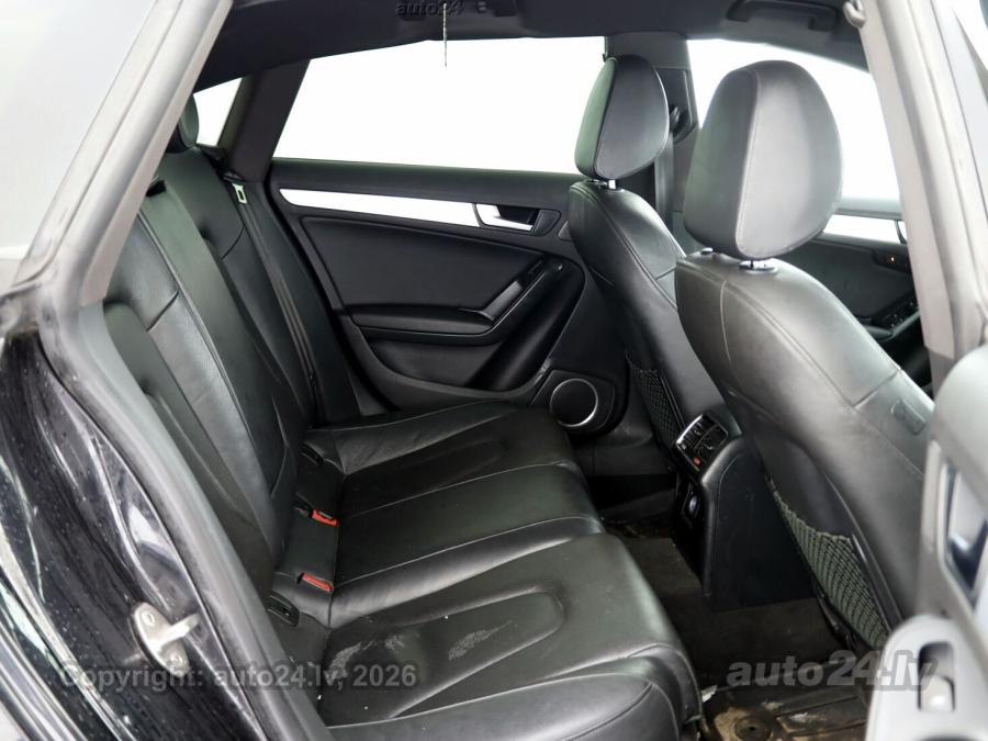 Melns Audi A5 2011 Tallina, ar dzinēja tilpumu 3.00 L un nobraukumu 451 tūkst. km par 2299 €, foto 8 vietnē AUTOMOTO.COM.LV