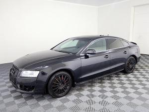 Black Audi A5 2011 in Tallinn, with an engine capacity of 3.00 L and mileage of 451 thousand km for 2299 €, photo 3 on AUTOMOTO.COM.LV