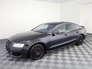 Black Audi A5 2011 in Tallinn, with an engine capacity of 3.00 L and mileage of 451 thousand km for 2299 €, photo 12 on AUTOMOTO.COM.LV