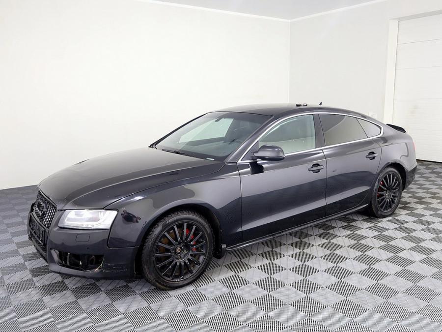 Black Audi A5 2011 in Tallinn, with an engine capacity of 3.00 L and mileage of 451 thousand km for 2299 €, photo 12 on AUTOMOTO.COM.LV