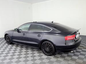 Black Audi A5 2011 in Tallinn, with an engine capacity of 3.00 L and mileage of 451 thousand km for 2299 €, photo 14 on AUTOMOTO.COM.LV