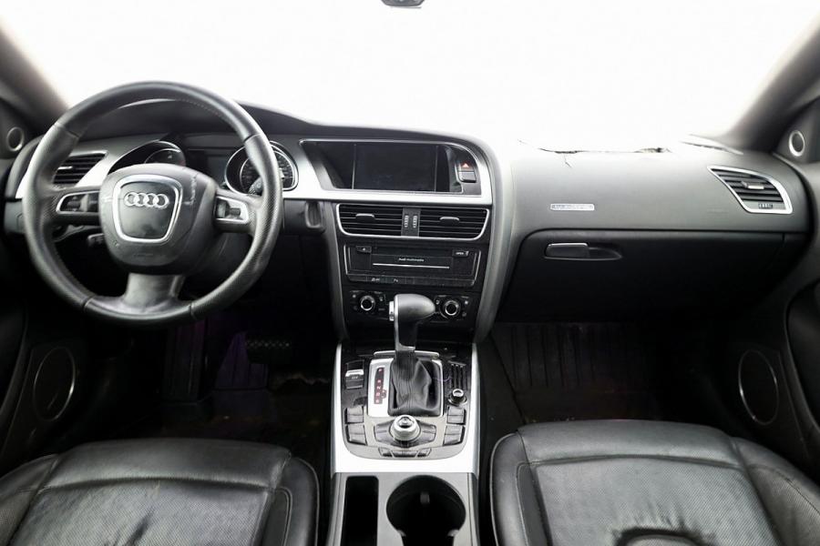 Black Audi A5 2011 in Tallinn, with an engine capacity of 3.00 L and mileage of 451 thousand km for 2299 €, photo 15 on AUTOMOTO.COM.LV