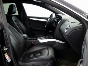 Black Audi A5 2011 in Tallinn, with an engine capacity of 3.00 L and mileage of 451 thousand km for 2299 €, photo 16 on AUTOMOTO.COM.LV