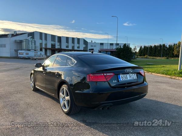 Melns Audi A5 2011 Tallina, ar dzinēja tilpumu 2.00 L un nobraukumu 286 tūkst. km par 8299 €, foto 4 vietnē AUTOMOTO.COM.LV
