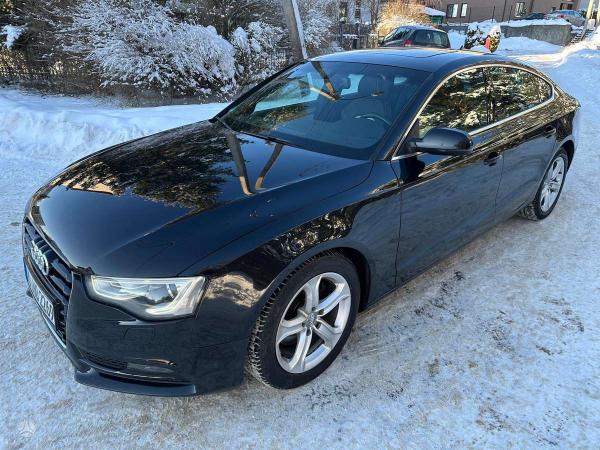 Melns Audi A5 2012 Viļņa, ar dzinēja tilpumu 1.97 L un nobraukumu 220 tūkst. km par 10550 €, foto 4 vietnē AUTOMOTO.COM.LV