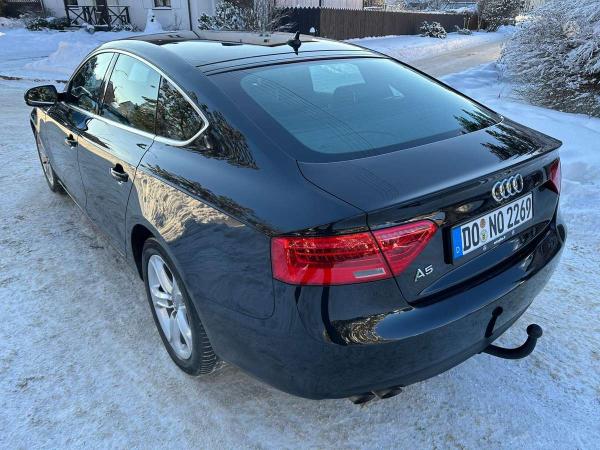 Melns Audi A5 2012 Viļņa, ar dzinēja tilpumu 1.97 L un nobraukumu 220 tūkst. km par 10550 €, foto 5 vietnē AUTOMOTO.COM.LV