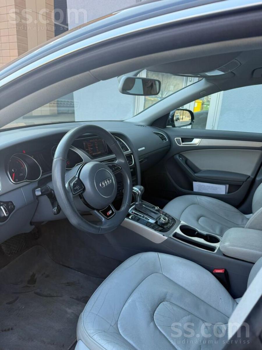Black Audi A5 2012 in Riga, with an engine capacity of 3.00 L and mileage of 0 thousand km for 7500 €, photo 6 on AUTOMOTO.COM.LV