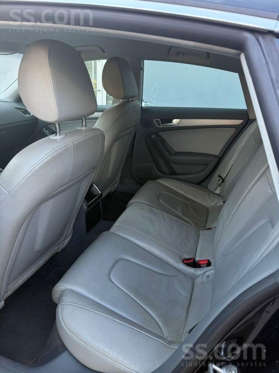 Black Audi A5 2012 in Riga, with an engine capacity of 3.00 L and mileage of 0 thousand km for 7500 €, photo 8 on AUTOMOTO.COM.LV