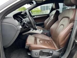 Black Audi A5 2012 in Riga, with an engine capacity of 1.80 L and mileage of 157 thousand km for 10990 €, photo 10 on AUTOMOTO.COM.LV