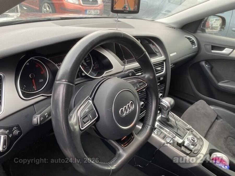Melns Audi A5 2013 Tallina, ar dzinēja tilpumu 3.00 L un nobraukumu 270 tūkst. km par 11600 €, foto 7 vietnē AUTOMOTO.COM.LV