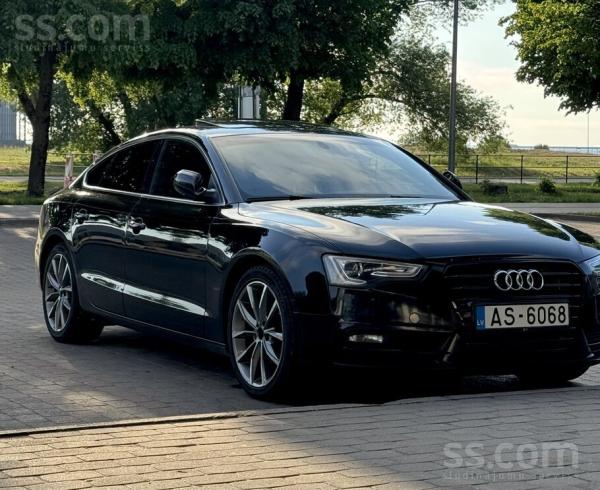 Black Audi A5 2013 in Liepaja, with an engine capacity of 2.00 L and mileage of 350 thousand km for 10750 €, photo 1 on AUTOMOTO.COM.LV