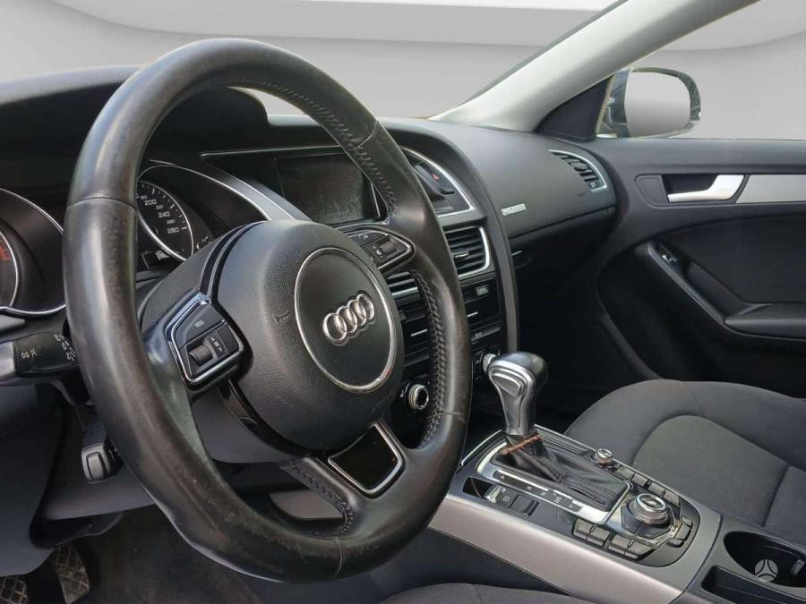 Black Audi A5 2013 in Vilnius, with an engine capacity of 2.00 L and mileage of 89 thousand km for 9490 €, photo 10 on AUTOMOTO.COM.LV
