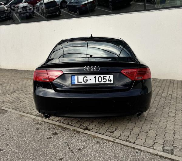 Black Audi A5 2013 in Riga, with an engine capacity of 3.00 L and mileage of 201 thousand km for 10500 €, photo 8 on AUTOMOTO.COM.LV