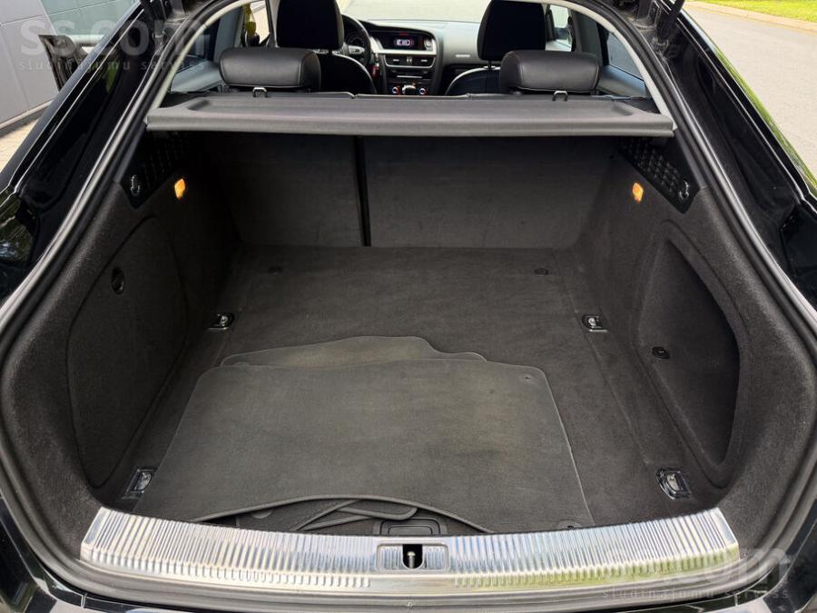 Black Audi A5 2015 in Jelgava, with an engine capacity of 3.00 L and mileage of 260 thousand km for 12995 €, photo 10 on AUTOMOTO.COM.LV