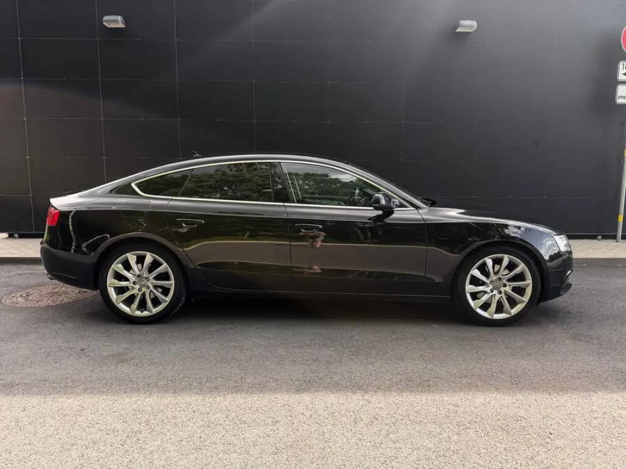Melns Audi A5 2015 Jelgava, ar dzinēja tilpumu 3.00 L un nobraukumu 260 tūkst. km par 12995 €, foto 5 vietnē AUTOMOTO.COM.LV