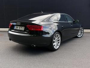 Melns Audi A5 2015 Jelgava, ar dzinēja tilpumu 3.00 L un nobraukumu 260 tūkst. km par 12995 €, foto 8 vietnē AUTOMOTO.COM.LV