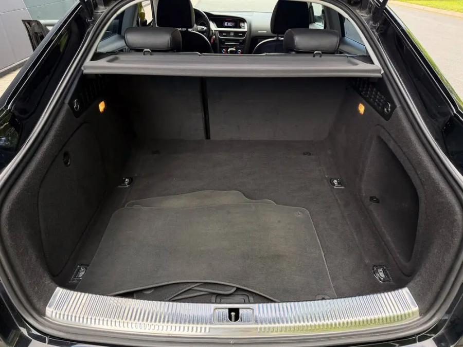 Melns Audi A5 2015 Jelgava, ar dzinēja tilpumu 3.00 L un nobraukumu 260 tūkst. km par 12995 €, foto 10 vietnē AUTOMOTO.COM.LV