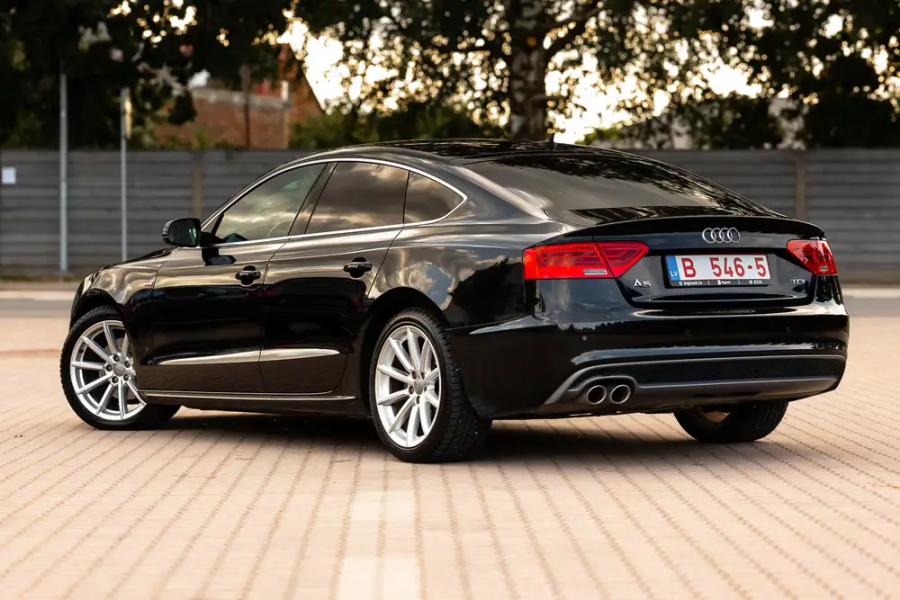 Melns Audi A5 2016 Jelgava, ar dzinēja tilpumu 2.00 L un nobraukumu 272 tūkst. km par 14900 €, foto 5 vietnē AUTOMOTO.COM.LV