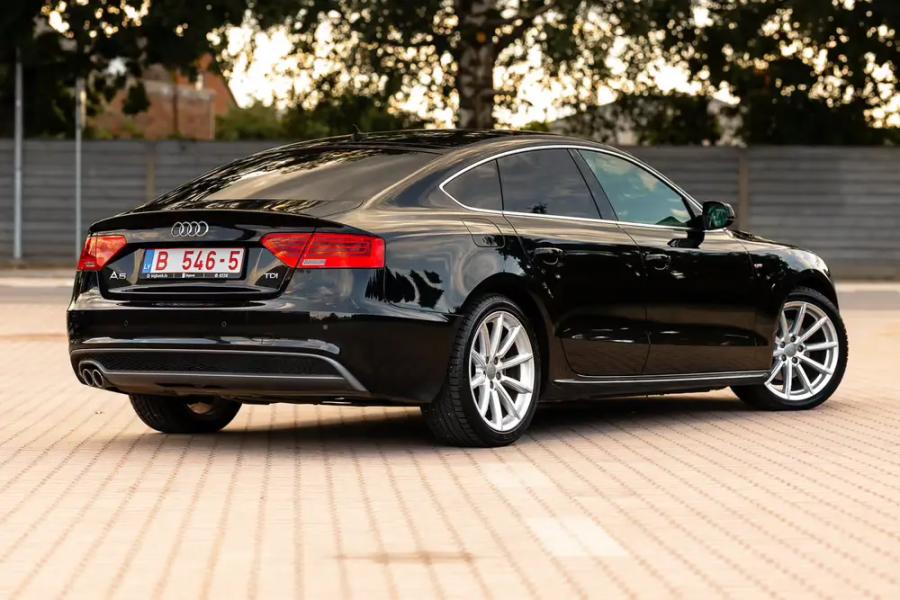 Melns Audi A5 2016 Jelgava, ar dzinēja tilpumu 2.00 L un nobraukumu 272 tūkst. km par 14900 €, foto 6 vietnē AUTOMOTO.COM.LV