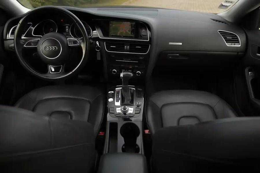 Melns Audi A5 2016 Jelgava, ar dzinēja tilpumu 2.00 L un nobraukumu 272 tūkst. km par 14900 €, foto 8 vietnē AUTOMOTO.COM.LV