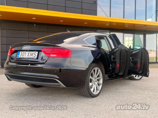 Melns Audi A5 2016 Tallina, ar dzinēja tilpumu 2.00 L un nobraukumu 200 tūkst. km par 15900 €, foto 4 vietnē AUTOMOTO.COM.LV