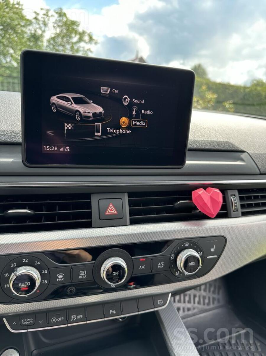 Black Audi A5 2019 in Riga, with an engine capacity of 2.00 L and mileage of 146 thousand km for 20500 €, photo 11 on AUTOMOTO.COM.LV