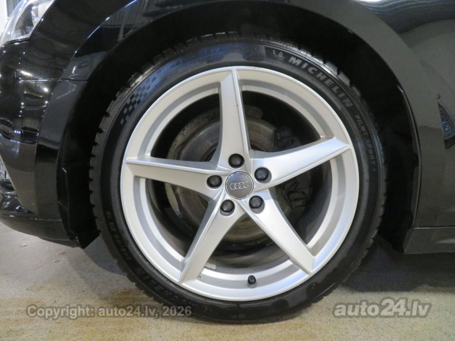 Black Audi A5 2019 in Tallinn, with an engine capacity of 2.00 L and mileage of 108 thousand km for 18000 €, photo 9 on AUTOMOTO.COM.LV