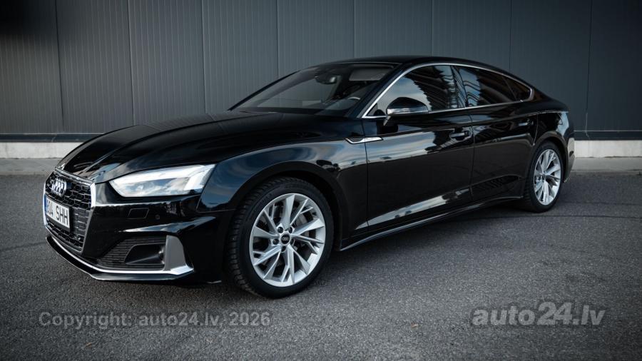 Melns Audi A5 2021 Tallina, ar dzinēja tilpumu 2.00 L un nobraukumu 120 tūkst. km par 30500 €, foto 1 vietnē AUTOMOTO.COM.LV