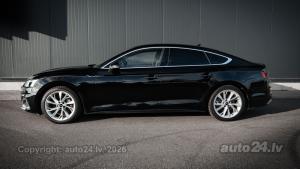 Melns Audi A5 2021 Tallina, ar dzinēja tilpumu 2.00 L un nobraukumu 120 tūkst. km par 30500 €, foto 3 vietnē AUTOMOTO.COM.LV