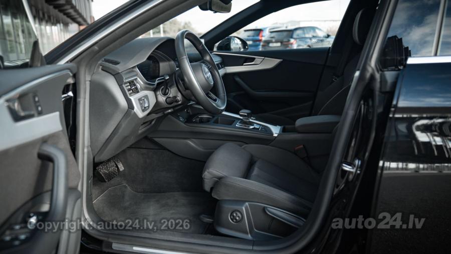 Melns Audi A5 2021 Tallina, ar dzinēja tilpumu 2.00 L un nobraukumu 120 tūkst. km par 30500 €, foto 21 vietnē AUTOMOTO.COM.LV