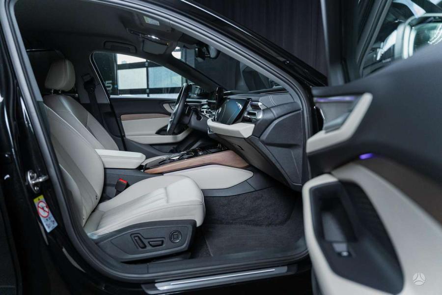 Melns Audi A5 2025 Viļņa, ar dzinēja tilpumu 1.97 L un nobraukumu 15 tūkst. km par 44999 €, foto 26 vietnē AUTOMOTO.COM.LV
