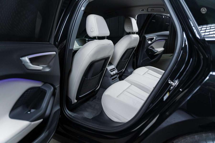 Melns Audi A5 2025 Viļņa, ar dzinēja tilpumu 1.97 L un nobraukumu 15 tūkst. km par 44999 €, foto 30 vietnē AUTOMOTO.COM.LV