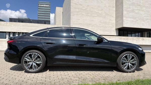 Black Audi A5 2026 in Vilnius, with an engine capacity of 1.98 L and mileage of 22 thousand km for 38300 €, photo 5 on AUTOMOTO.COM.LV