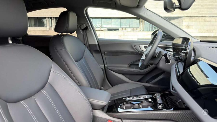 Black Audi A5 2026 in Vilnius, with an engine capacity of 1.98 L and mileage of 22 thousand km for 38300 €, photo 7 on AUTOMOTO.COM.LV