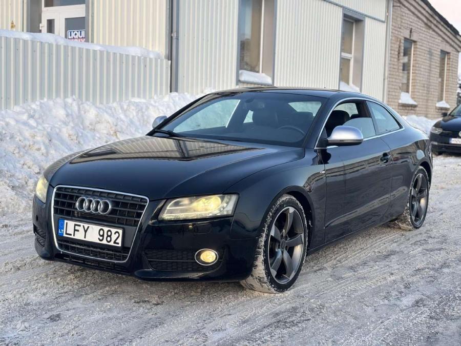 Black Audi A5 2008 in Utena, with an engine capacity of 2.70 L and mileage of 300 thousand km for 3199 €, photo 1 on AUTOMOTO.COM.LV