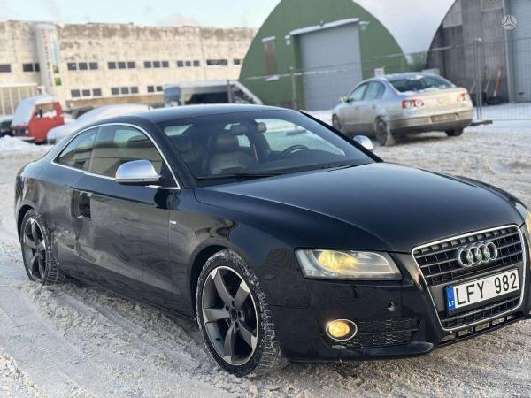 Melns Audi A5 2008 Utena, ar dzinēja tilpumu 2.70 L un nobraukumu 300 tūkst. km par 3199 €, foto 2 vietnē AUTOMOTO.COM.LV