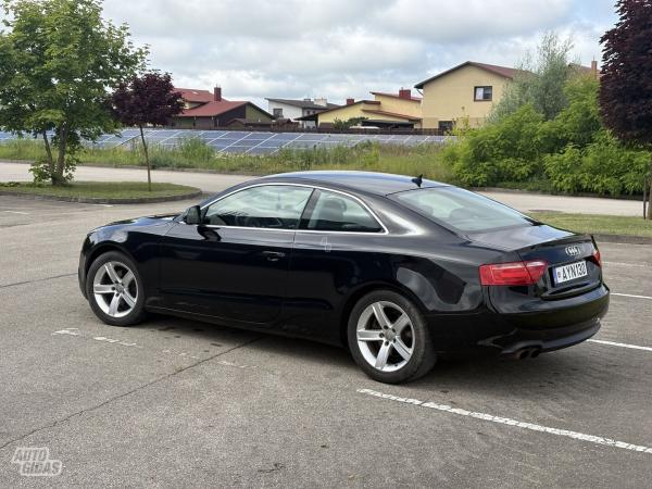 Melns Audi A5 2008 Panevēža, ar dzinēja tilpumu 1.80 L un nobraukumu 300 tūkst. km par 5200 €, foto 3 vietnē AUTOMOTO.COM.LV