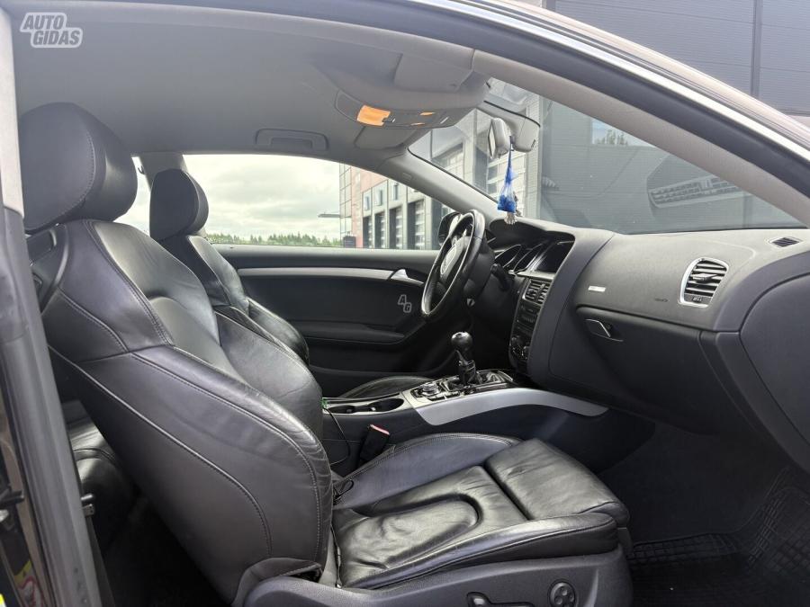 Melns Audi A5 2008 Panevēža, ar dzinēja tilpumu 1.80 L un nobraukumu 300 tūkst. km par 5200 €, foto 12 vietnē AUTOMOTO.COM.LV