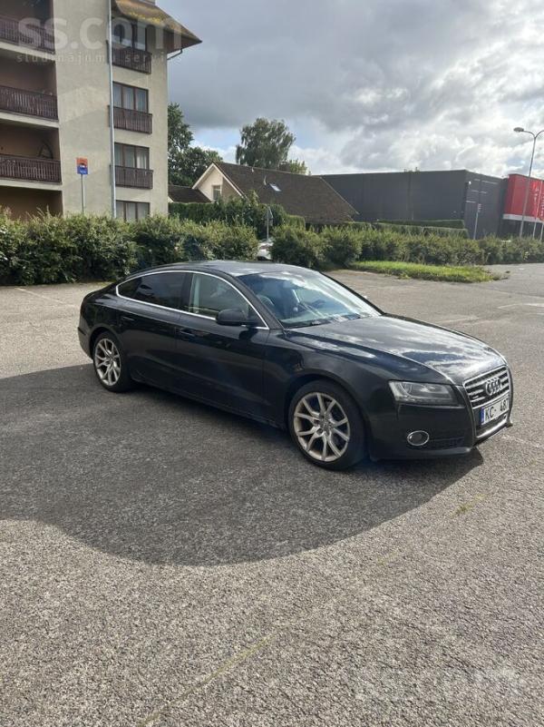 Melns Audi A5 2009 Rīga, ar dzinēja tilpumu 2.00 L un nobraukumu 341 tūkst. km par 5100 €, foto 2 vietnē AUTOMOTO.COM.LV