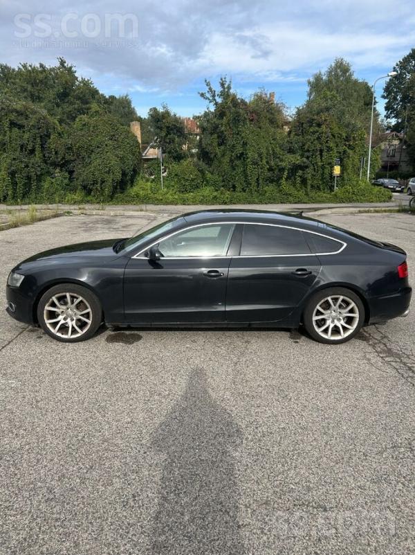 Melns Audi A5 2009 Rīga, ar dzinēja tilpumu 2.00 L un nobraukumu 341 tūkst. km par 5100 €, foto 5 vietnē AUTOMOTO.COM.LV
