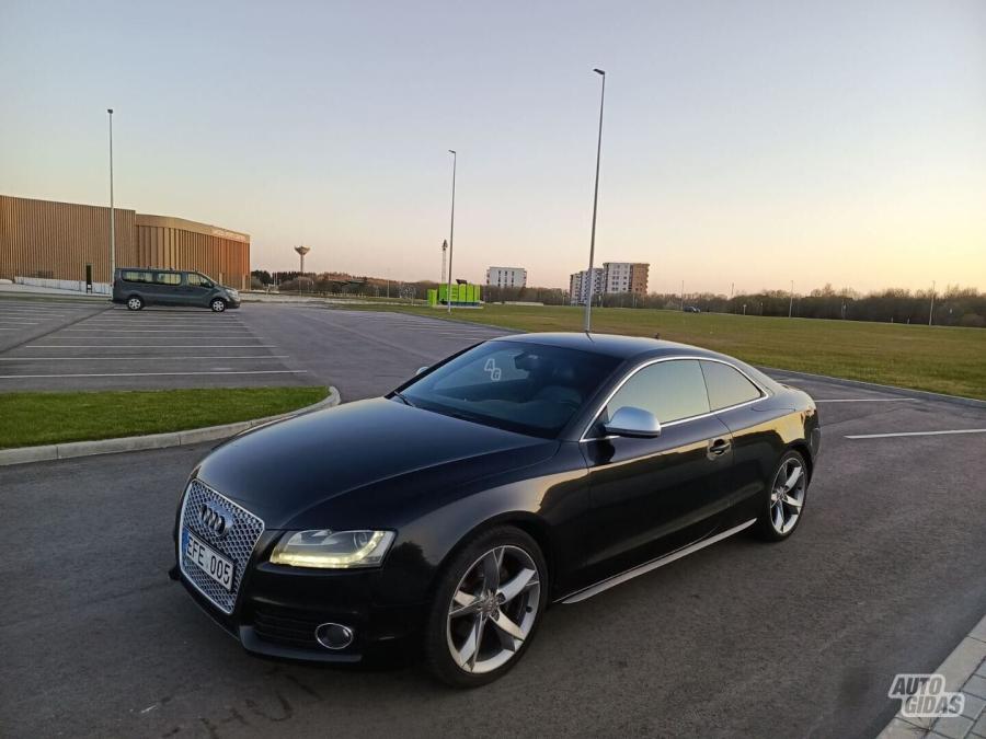 Black Audi A5 2009 in Klaipeda, with an engine capacity of 2.70 L and mileage of 320 thousand km for 3700 €, photo 1 on AUTOMOTO.COM.LV