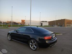 Black Audi A5 2009 in Klaipeda, with an engine capacity of 2.70 L and mileage of 320 thousand km for 3700 €, photo 3 on AUTOMOTO.COM.LV