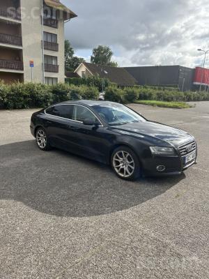 Black Audi A5 2009 in Riga, with an engine capacity of 2.00 L and mileage of 343 thousand km for 6250 €, photo 3 on AUTOMOTO.COM.LV