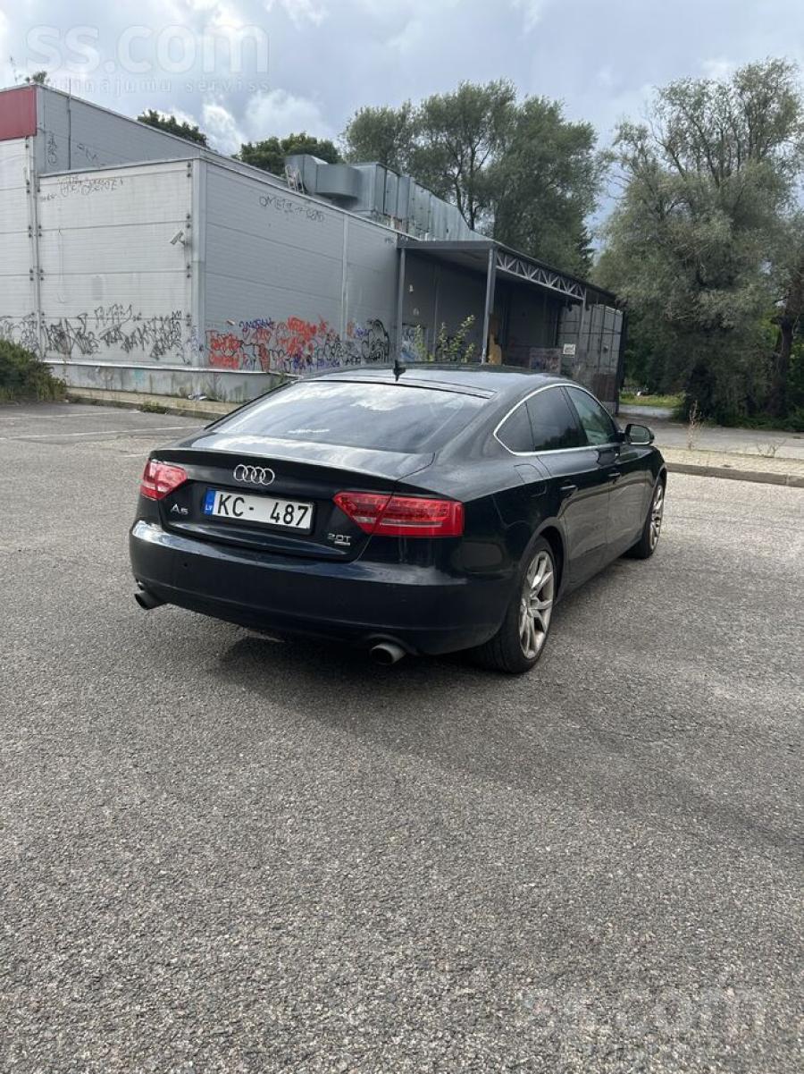 Black Audi A5 2009 in Riga, with an engine capacity of 2.00 L and mileage of 343 thousand km for 6250 €, photo 6 on AUTOMOTO.COM.LV