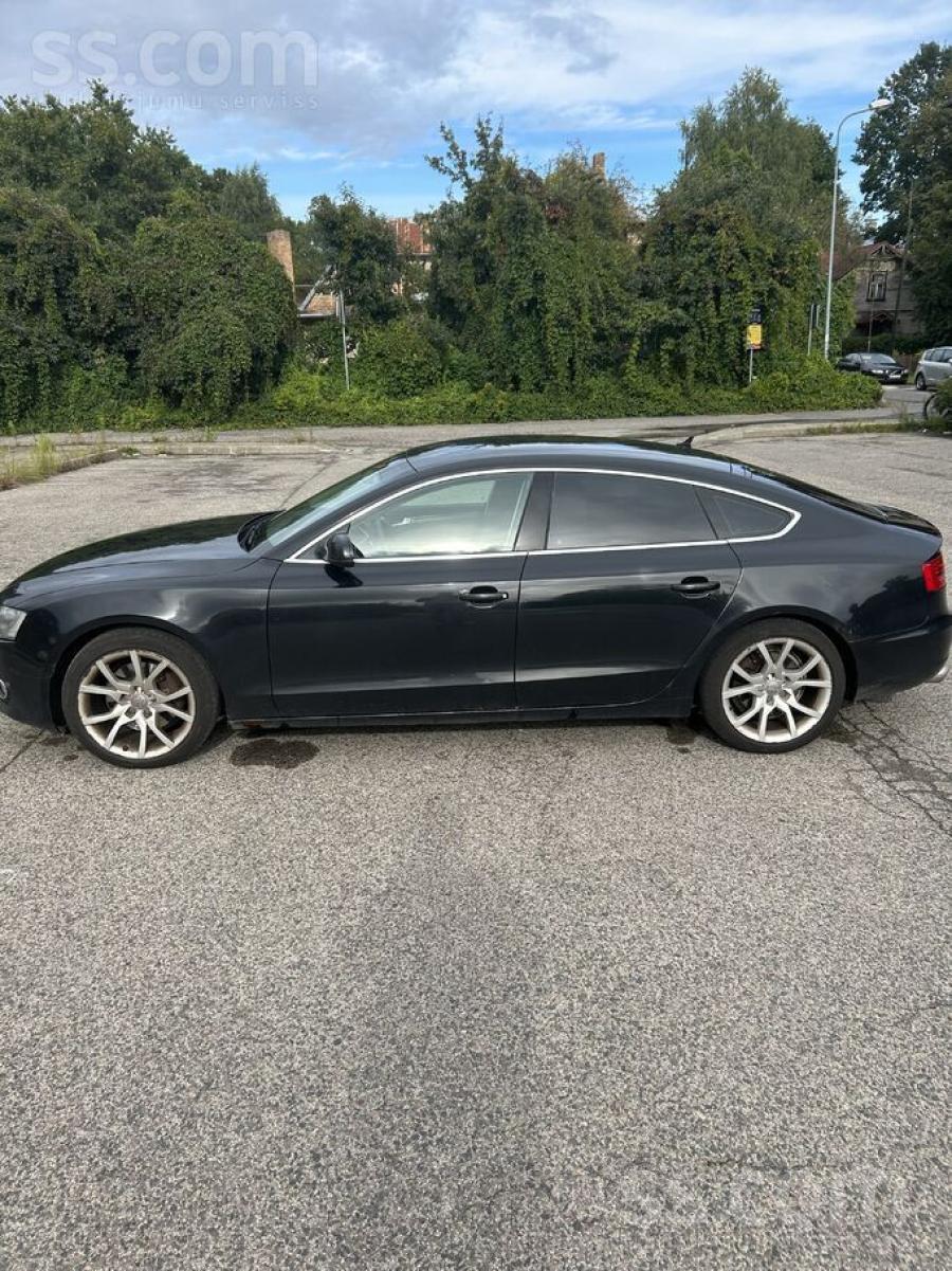 Black Audi A5 2009 in Riga, with an engine capacity of 2.00 L and mileage of 343 thousand km for 6250 €, photo 7 on AUTOMOTO.COM.LV