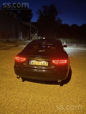 Black Audi A5 2009 in Riga, with an engine capacity of 2.00 L and mileage of 343 thousand km for 6250 €, photo 14 on AUTOMOTO.COM.LV