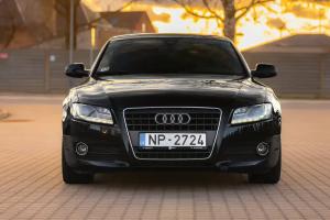 Black Audi A5 2009 in Jelgava, with an engine capacity of 2.70 L and mileage of 240 thousand km for 8900 €, photo 4 on AUTOMOTO.COM.LV