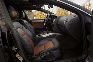 Black Audi A5 2009 in Jelgava, with an engine capacity of 2.70 L and mileage of 240 thousand km for 8900 €, photo 14 on AUTOMOTO.COM.LV
